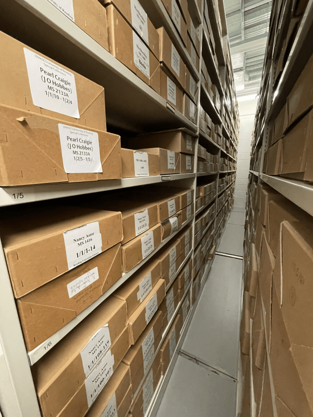 Discovering Archives and Collections: A Day in Pictures – READING HISTORY